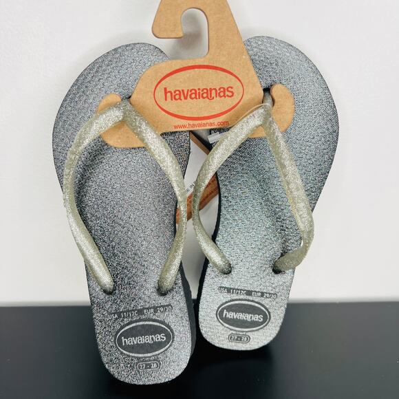 Havaianas | Shoes | Nwt Havaianas Girl Silver And Black Sparkle Shimmer ...